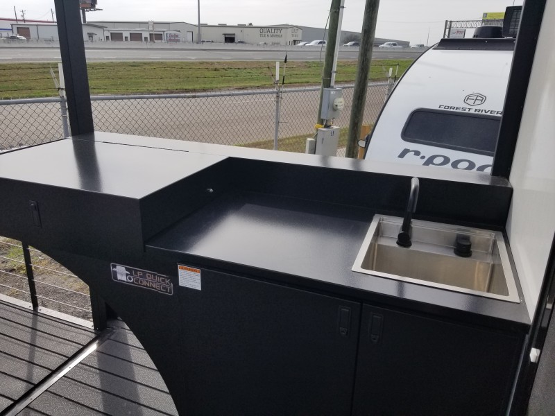 New 2025 Forest River Wildwood Heritage Glen 38 Veranda Fifth Wheel