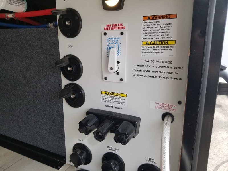 New 2025 Forest River Wildwood Heritage Glen 38 Veranda Fifth Wheel